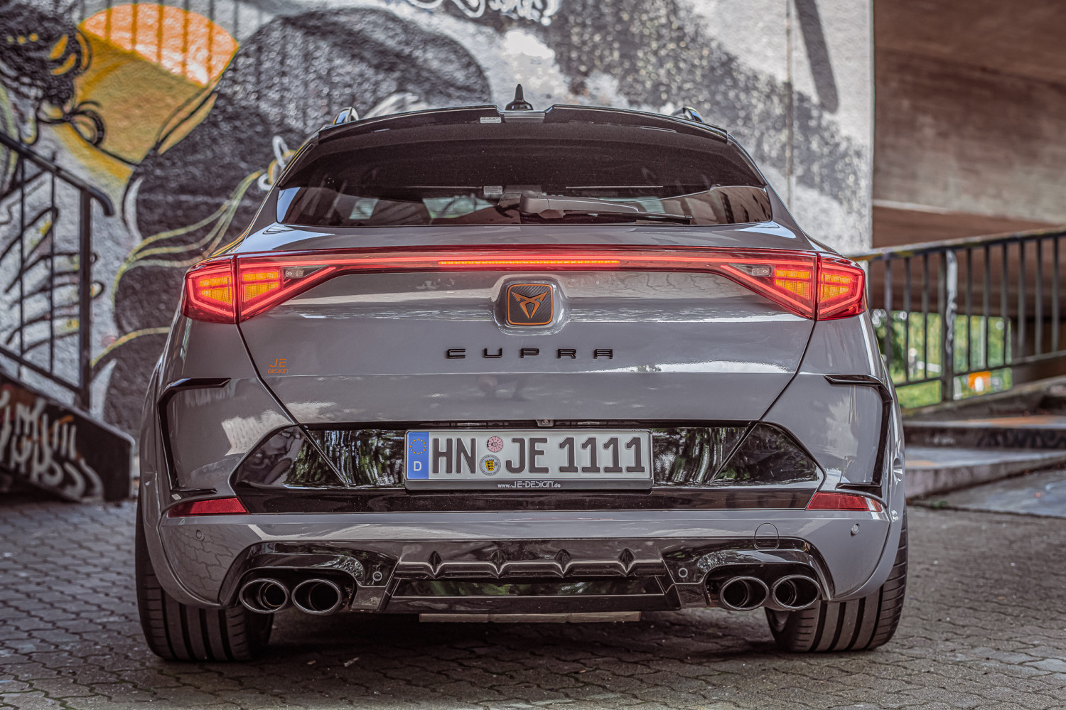SHOWCAR: Cupra Formentor KM VZ WIDEBODY graphene grey (EN)