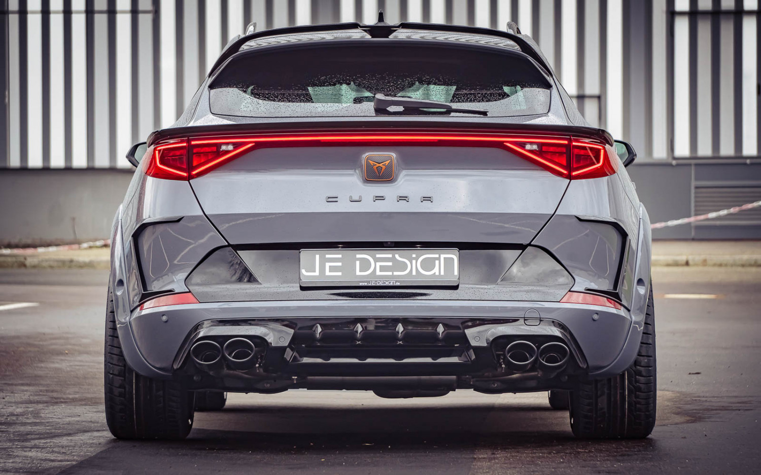 SHOWCAR: Cupra Formentor KM VZ WIDEBODY graphene grey Blackline